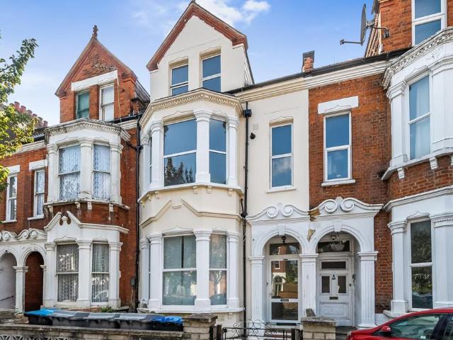 7 bedroom terraced house for sale
