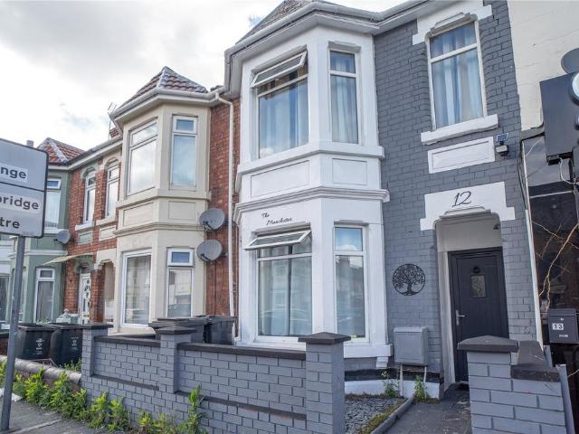 7 bedroom terraced house for sale