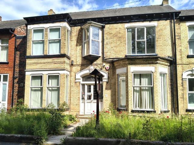 7 bedroom terraced house for sale