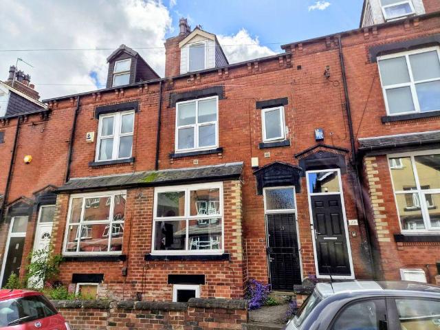 7 bedroom terraced house for sale