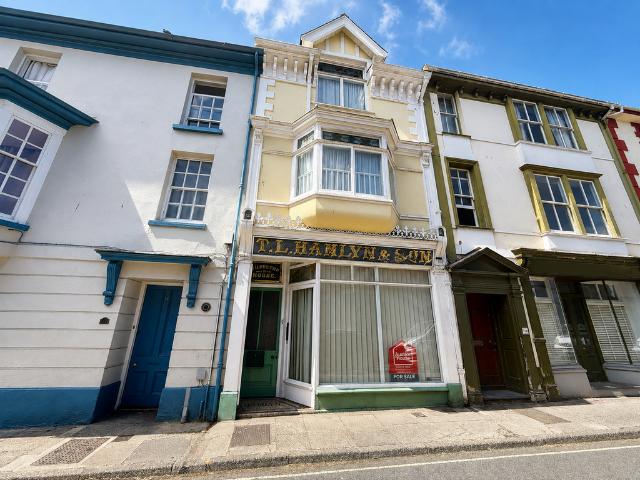 7 bedroom terraced house for sale