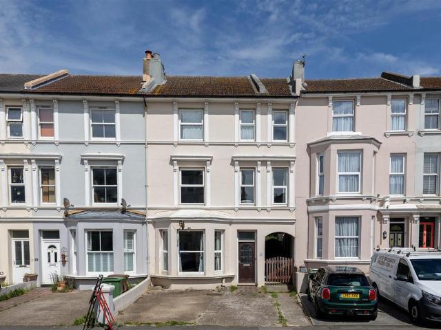 7 bedroom terraced house for sale