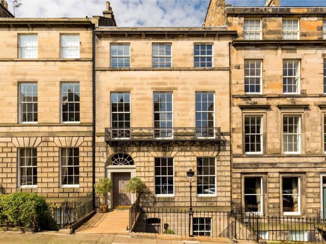7 bedroom terraced house for sale