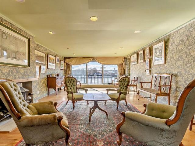 7 bedroom terraced house for sale