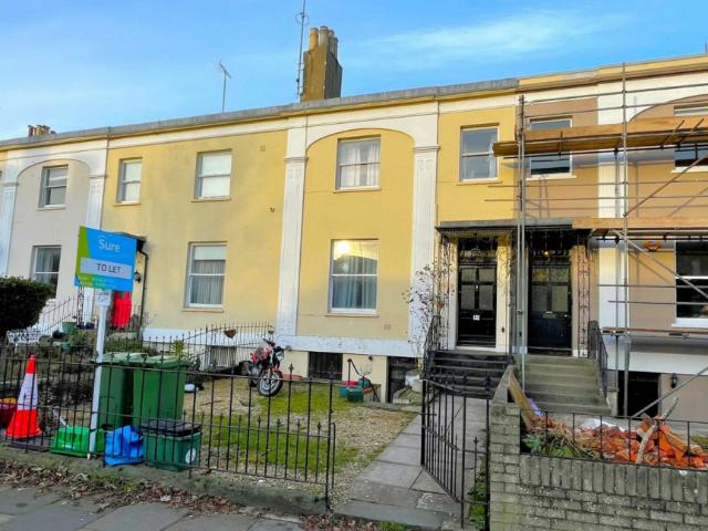 7 bedroom terraced house for sale