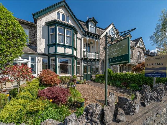 7 bedroom terraced house for sale
