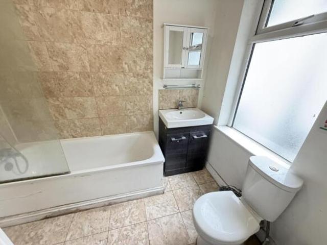 7 bedroom terraced house for sale in 31 Granville Road, Watford, Hertfordshire, WD18