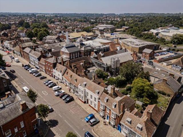 7 bedroom terraced house for sale in Court Street, Faversham, ME13