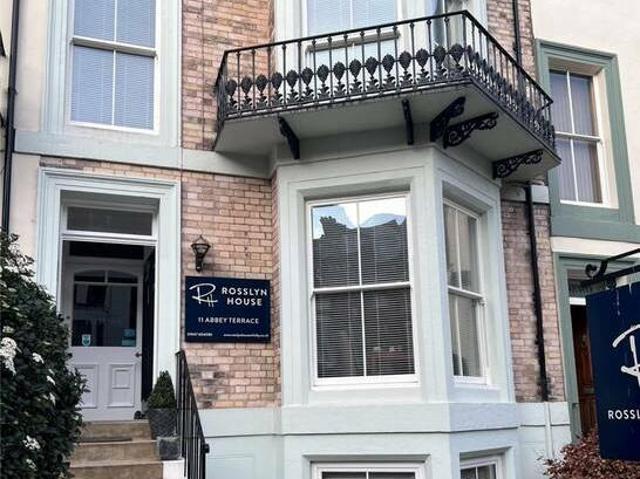 7 bedroom terraced house for sale in Abbey Terrace Whitby YO21