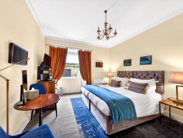 7 bedroom terraced house for sale in Brunton Place, Edinburgh, Midlothian, EH7