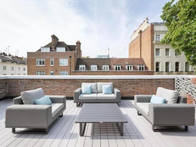 7 bedroom terraced house for sale in Gloucester Square, Hyde Park, London, W2