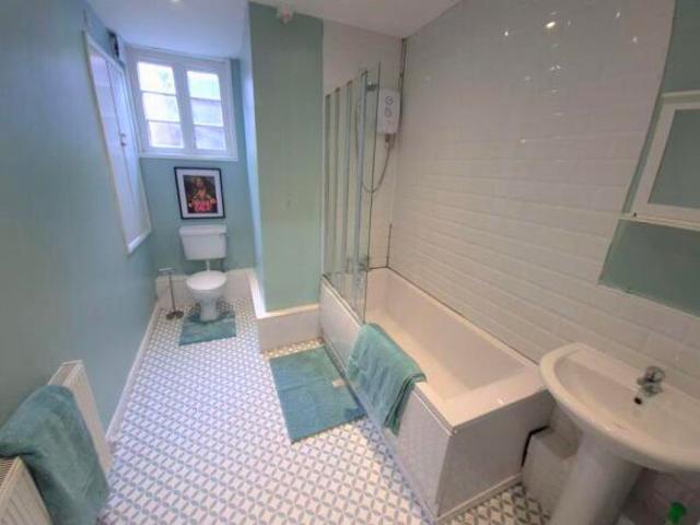 7 bedroom terraced house for sale in Delph Lane, Leeds, LS6