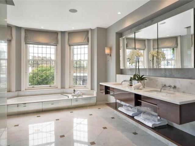 7 bedroom terraced house for sale in Lygon Place, London, SW1W