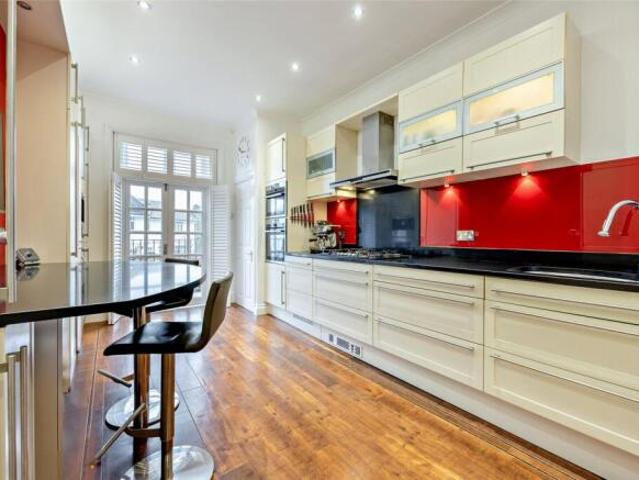 7 bedroom terraced house for sale in Lypiatt Terrace, Cheltenham, Gloucestershire, GL50