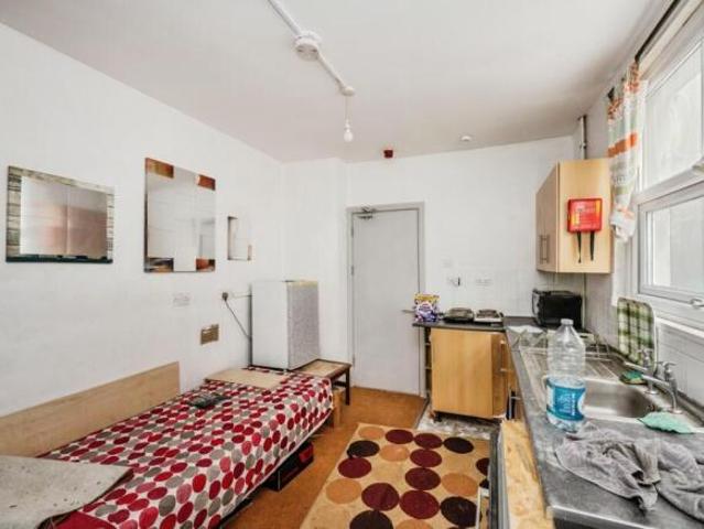 7 bedroom terraced house for sale in Woodlands Terrace, Swansea, SA1