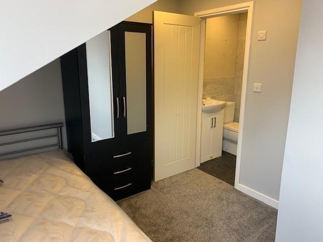 7 bedroom terraced house to rent