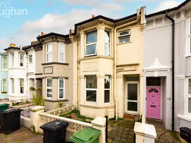 7 bedroom terraced house to rent