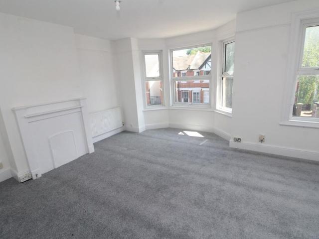 7 bedroom terraced house to rent