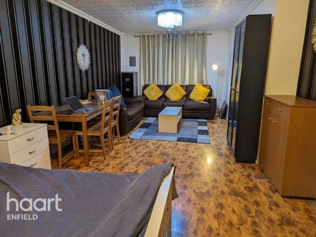 7 bedroom terraced house to rent