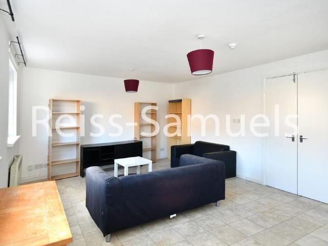 7 bedroom terraced house to rent
