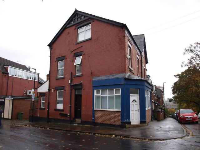 7 bedroom terraced house to rent
