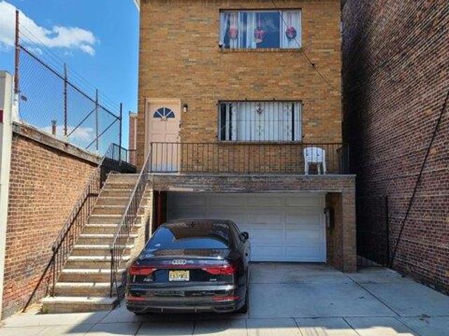 7 bedroom, Union City NJ 07087 104609104