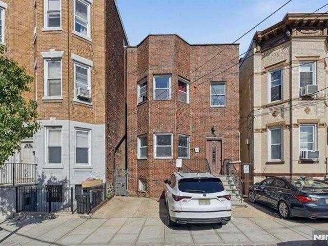 7 bedroom, Union City NJ 07087 104830791