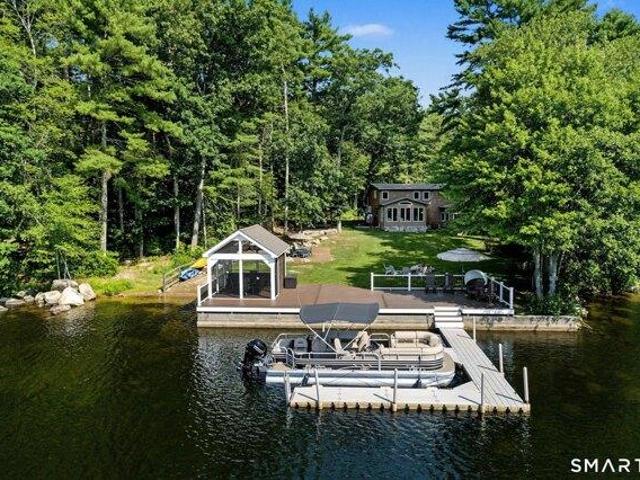 7 bedroom, Voluntown CT 06384 104649690