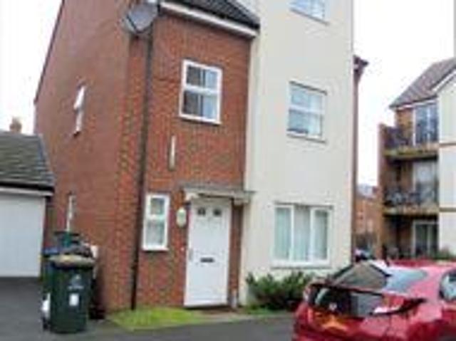 7 Bedrooms Detached house for rent in Poppleton Close, Coventry, West Midlands CV1
