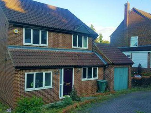 7 Bedrooms Detached house for rent in The Chime, High Wycombe HP12