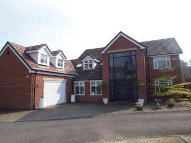 7 Bedrooms Detached house for sale in Croich Green, Hawkshaw, Bury BL8