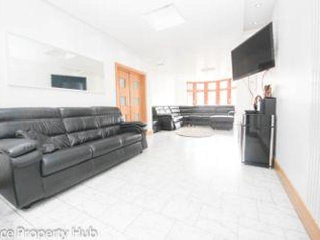 7 Bedrooms End terrace house for sale in Ashburton Avenue, Goodmayes IG3