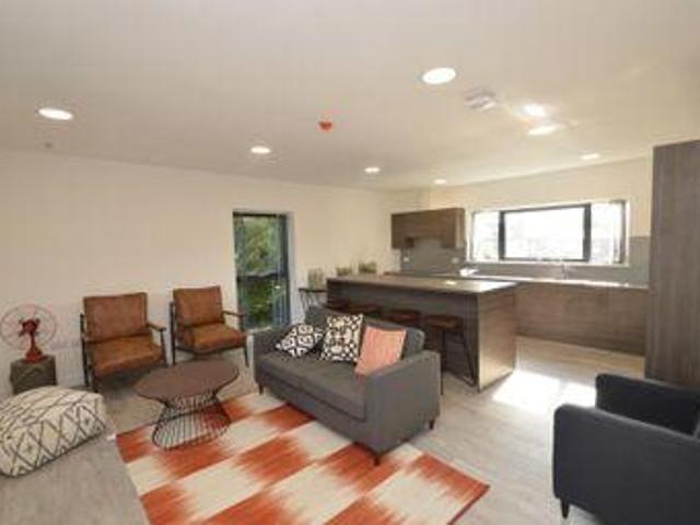 7 Bedrooms Flat for rent in Selly Oak, Birmingham, West Midlands B29