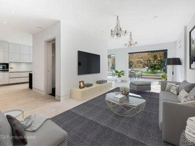 7 Bedrooms for rent in Brunswick Gardens, Kensington W8