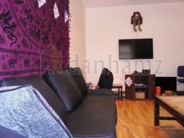 7 Bedrooms for rent in Brudenell Avenue, Hyde Park, Leeds LS6