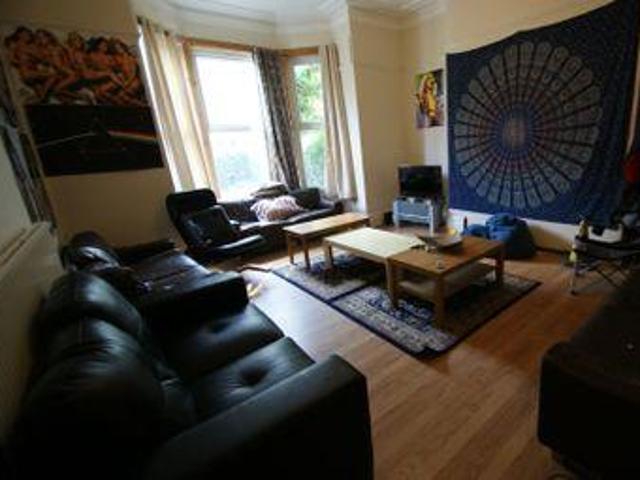 7 Bedrooms for rent in Hyde Park Road, Hyde Park, Leeds LS6