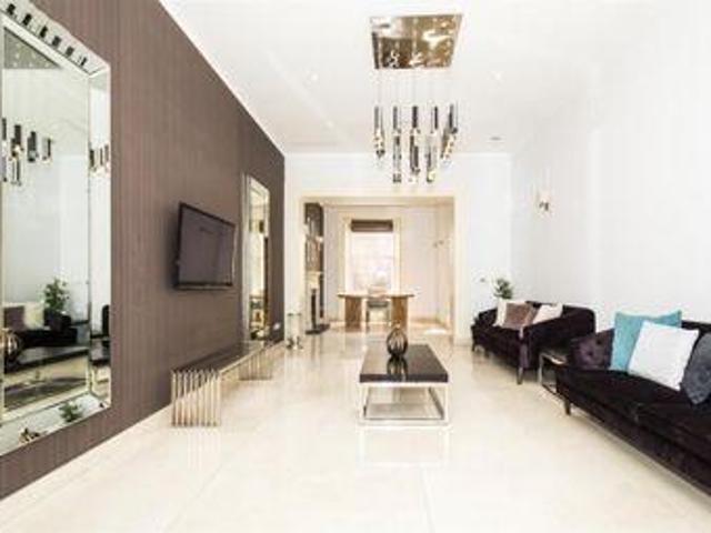 7 Bedrooms for rent in Queensberry Place, London SW7