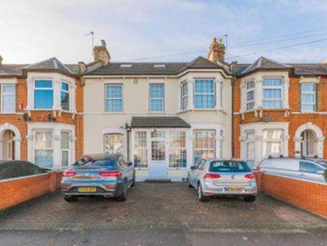7 Bedrooms for rent in Richmond Road, Ilford IG1