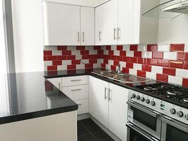 7 Bedrooms for rent in Walter Road, Swansea SA1