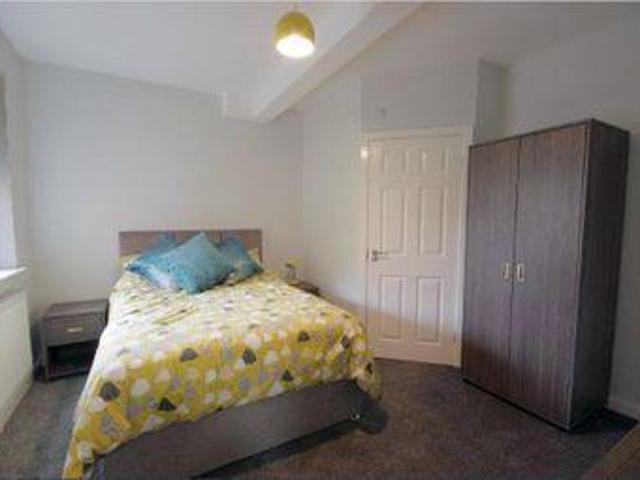 7 Bedrooms for rent in Walton Houses, Grafton Street, Failsworth, Manchester M35