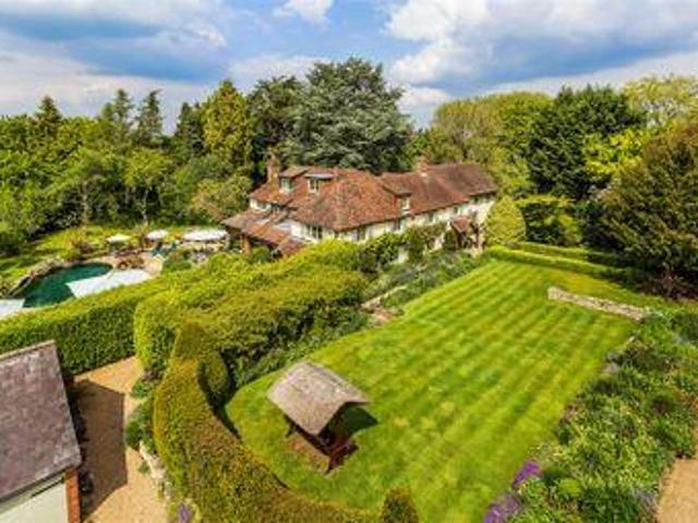 7 Bedrooms for sale in Dog Kennel Green, Ranmore Common, Dorking RH5