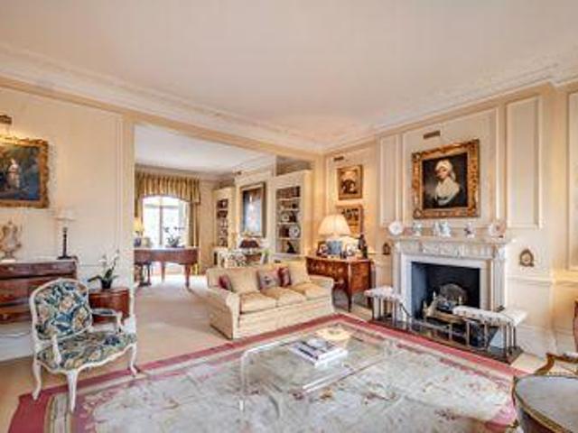 7 Bedrooms for sale in Thurloe Square, London SW7