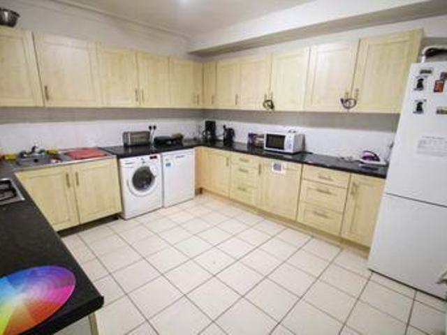 7 Bedrooms Semi detached house for rent in Becketts Park Crescent, Headingley, Leeds LS6