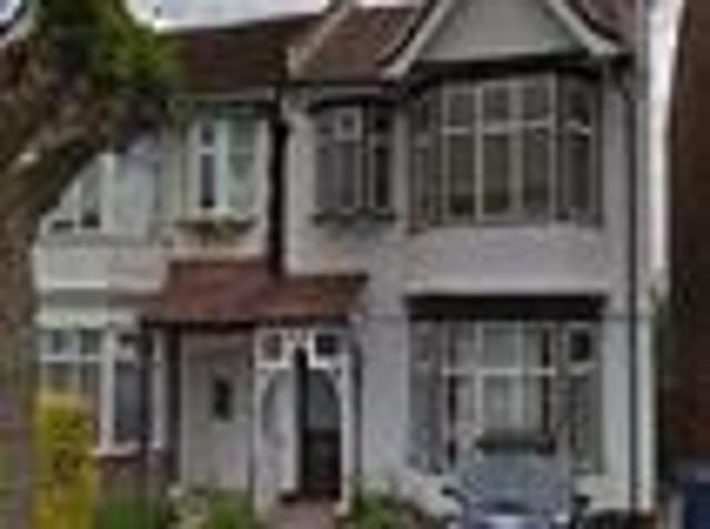 7 Bedrooms Terraced house for rent in Audley Road, Hendon NW4