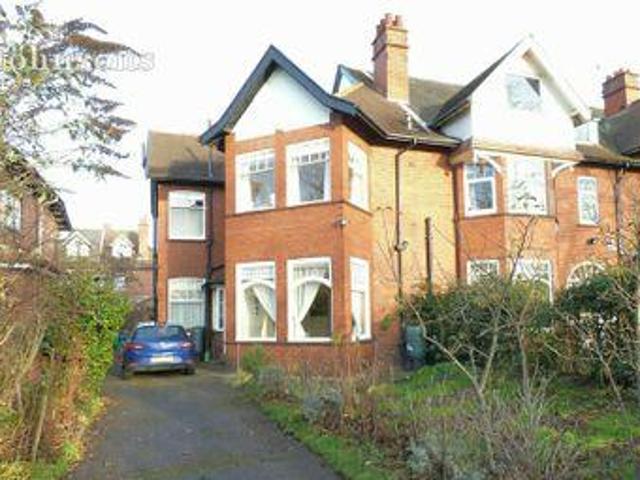 7 Bedrooms Town house for sale in Town Moor Avenue, Town Moor, Doncaster. DN2