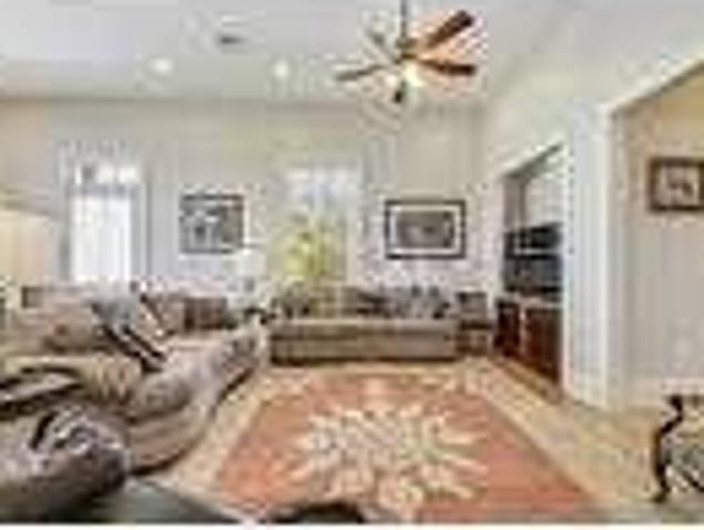 7 bedrooms 6 bathrooms home in Slidell