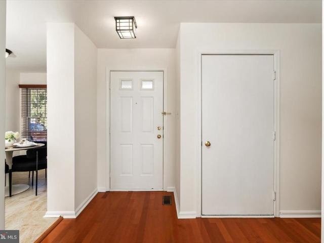 7 Benjamin Rush Lane