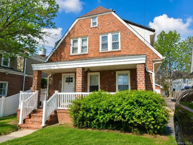 7 Bernhard St, Hempstead, NY 11550 | MLS #964640 | Compass