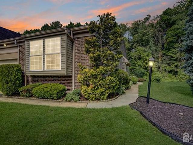 7 Betsy Ross Dr Unit A, Monroe, NJ 08831