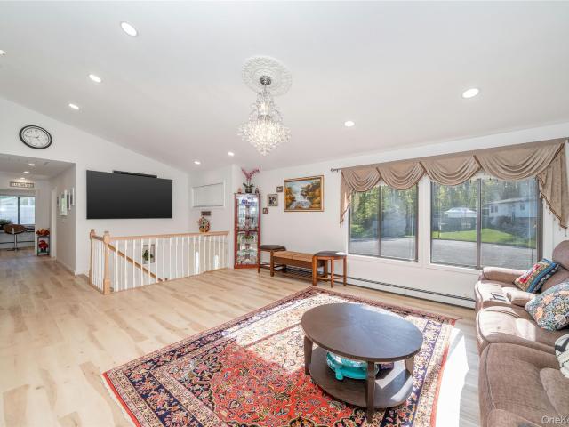 7 Birch Court